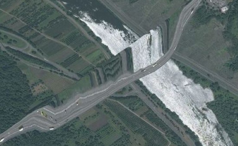 Apple Maps error leads random skiers onto lady’s house | dotTech